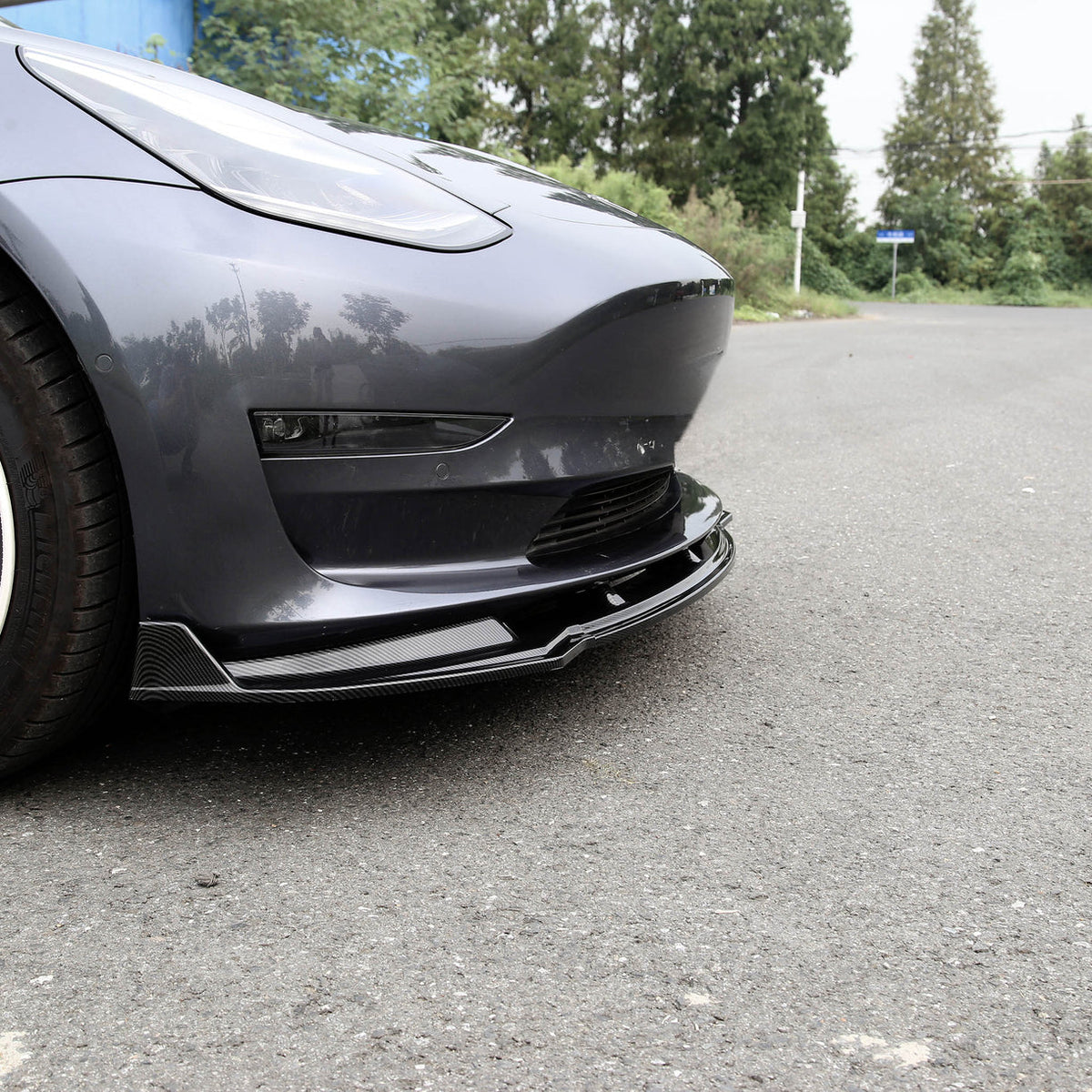 Tesla Front Splitter - Gloss Black & Carbon – Xtensive Appeal